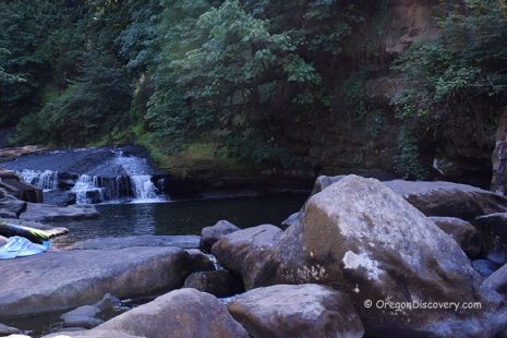 Lake Creek Falls & Slide Rock | Oregon Coast Range - Oregon Discovery