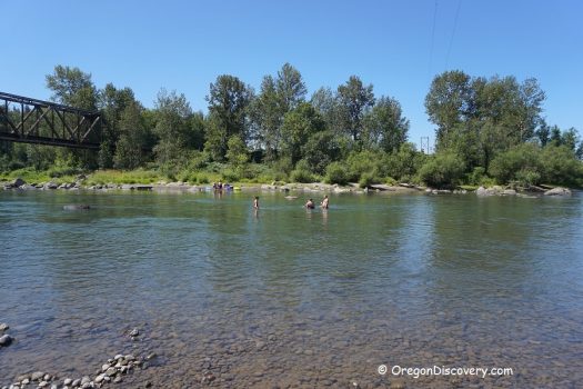 Sandy River Swimming | Portland Metro Area - Oregon Discovery
