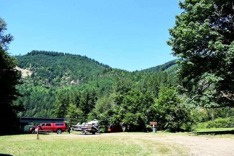 Fall Creek Lake - Your Gateway to Water Adventures - Oregon Discovery