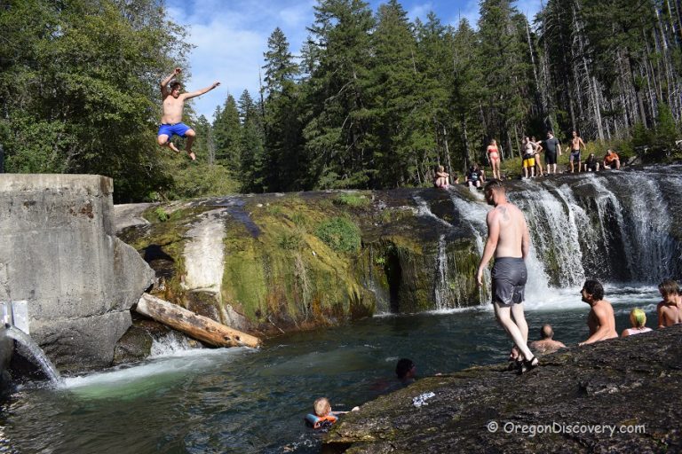 South Umpqua Falls - Hidden Falls with a Natural Waterslide - Oregon ...