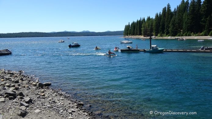 Crescent Lake - Water Paradise in the Deschutes National Forest ...