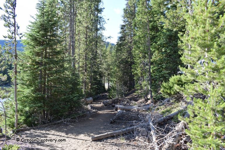 Devils Lake: One of the Most Shallow Cascade Lakes with Turquoise ...